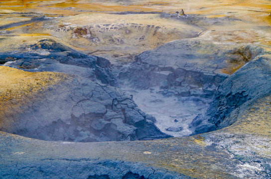 Solfatar Bilder – Durchsuchen 1,983 Archivfotos, Vektorgrafiken und ...