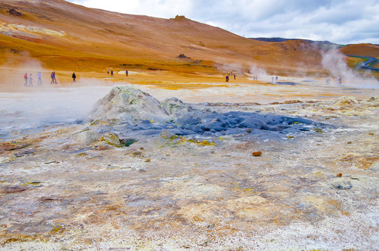 Solfatar Bilder – Durchsuchen 1,983 Archivfotos, Vektorgrafiken und ...