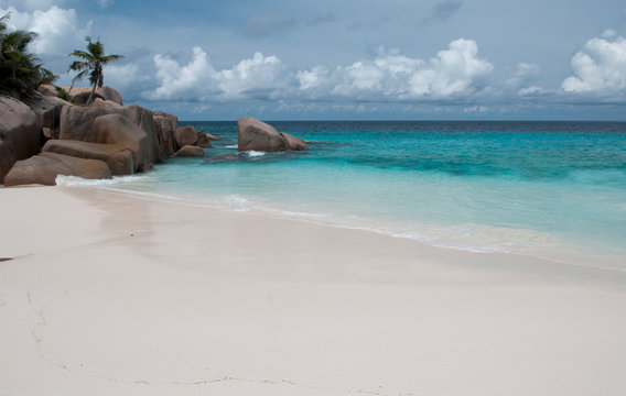 Seszele Images – Browse 95 Stock Photos, Vectors, and Video | Adobe Stock