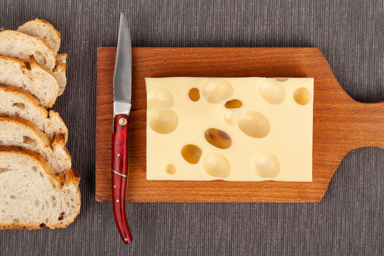 รูปภาพEmmenthaler – เลือกดูภาพถ่ายสต็อก เวกเตอร์ และวิดีโอ27,573 ...