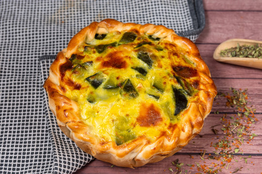 Tarta Images – Parcourir 7,574 le catalogue de photos, vecteurs et ...