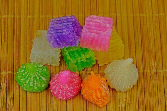 Alua Bilder – Durchsuchen 313 Archivfotos, Vektorgrafiken und Videos ...