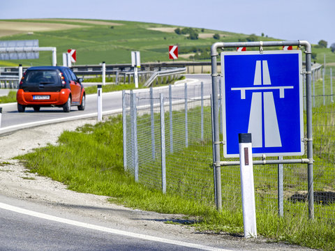 Autobahnauffahrt bilder – Bläddra bland 259 stockfoton, vektorer och ...