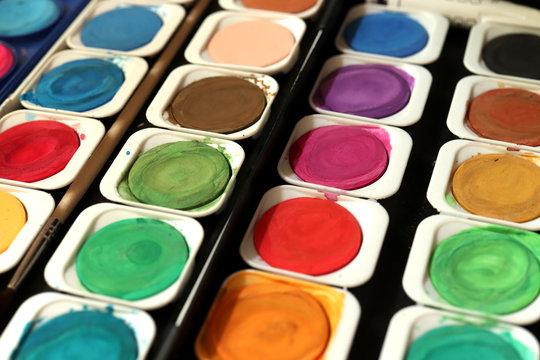 รูปภาพPaint-Box – เลือกดูภาพถ่ายสต็อก เวกเตอร์ และวิดีโอ1,324 | Adobe Stock