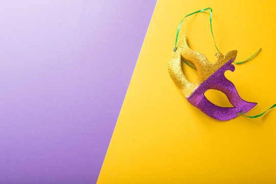 Gawdy bilder – Bläddra bland 139 stockfoton, vektorer och videor ...