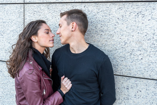 Glances Bilder – Durchsuchen 1,793 Archivfotos, Vektorgrafiken und ...