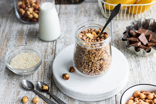 Kerob bilder – Bläddra bland 371 stockfoton, vektorer och videor ...