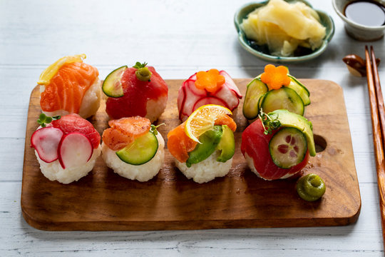 Temari 이미지 – 찾아보기 1,188 스톡 사진, 벡터 및 비디오 | Adobe Stock