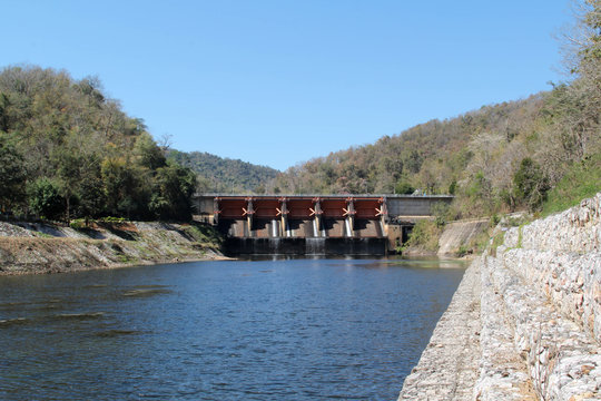 Lom Bilder – Durchsuchen 4,821 Archivfotos, Vektorgrafiken und Videos ...