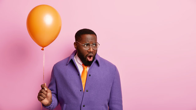 Embarrased Bilder – Durchsuchen 279 Archivfotos, Vektorgrafiken und ...