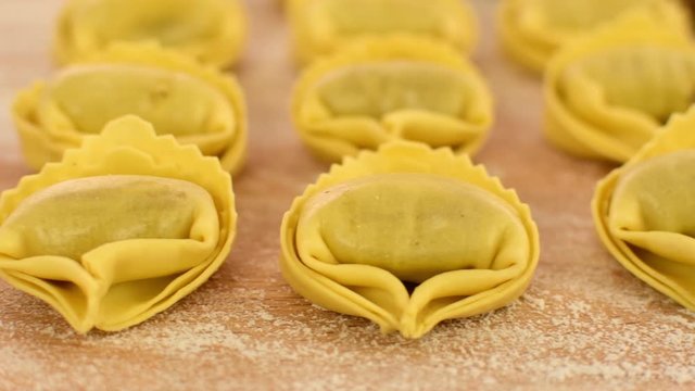 Cappellacci Imagens – Procure 113 fotos, vetores e vídeos | Adobe Stock