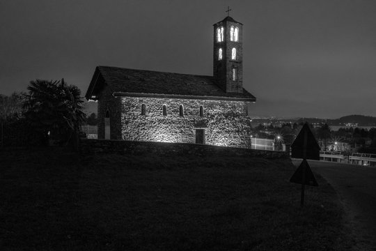 Lesa bilder – Bläddra bland 559 stockfoton, vektorer och videor | Adobe ...