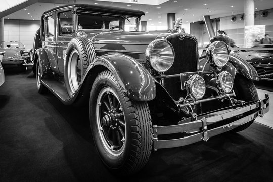 Stutz Images – Browse 71 Stock Photos, Vectors, and Video | Adobe Stock
