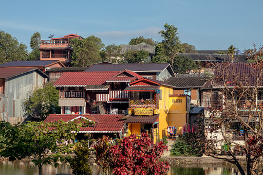 「Pilok」の写真素材 | 613件の無料イラスト画像 | Adobe Stock