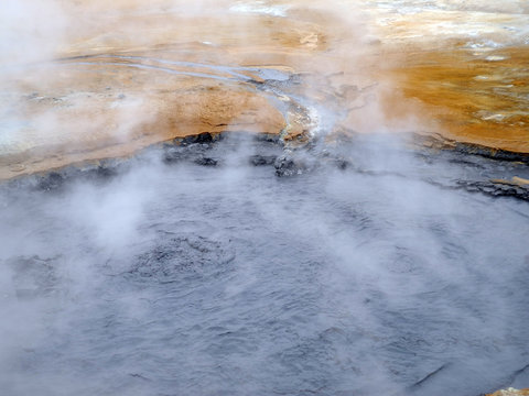 Solfatar Bilder – Durchsuchen 1,972 Archivfotos, Vektorgrafiken und ...