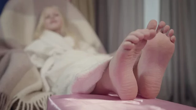 little girl white toes