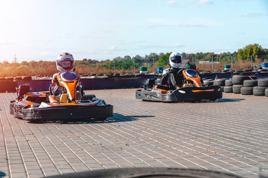 รูปภาพGo-Carting – เลือกดูภาพถ่ายสต็อก เวกเตอร์ และวิดีโอ11,842 | Adobe ...