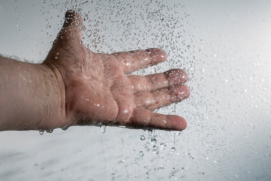 Waterdrop.human bilder – Bläddra bland 1,082 stockfoton, vektorer och ...