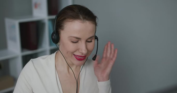 「Call-Centre」の写真素材 | 423件の無料イラスト画像 | Adobe Stock