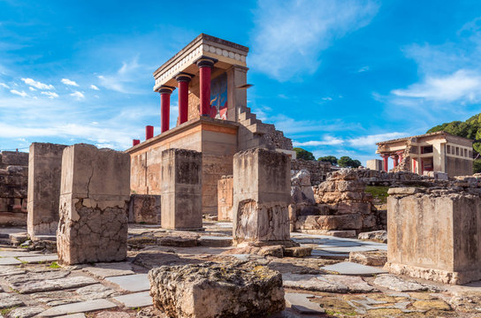 Minos Bilder – Durchsuchen 3,317 Archivfotos, Vektorgrafiken und Videos ...