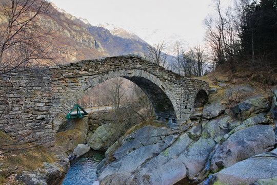 Valchiusella Bilder – Durchsuchen 105 Archivfotos, Vektorgrafiken und ...