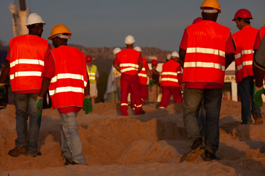 "Reflective Clothing" Bilder – Durchsuchen 8,580 Archivfotos ...