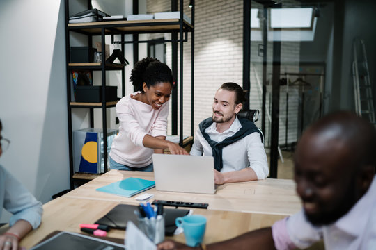 รูปภาพWorkgroup – เลือกดูภาพถ่ายสต็อก เวกเตอร์ และวิดีโอ16,755 | Adobe ...