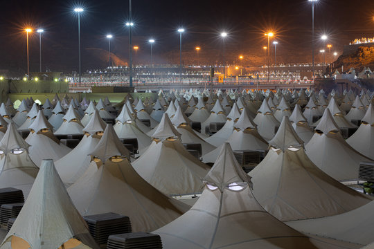 「Jamrah」の写真素材 | 45件の無料イラスト画像 | Adobe Stock