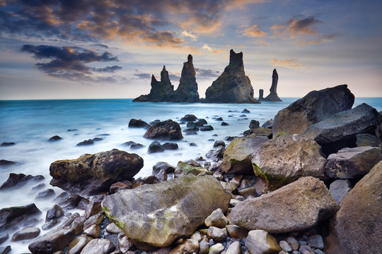 "Troll Toes" Images – Browse 186 Stock Photos, Vectors, and Video ...