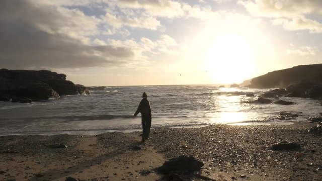"Throwing Rocks"-Bilder: Stock-Fotos & -Videos. | Adobe Stock