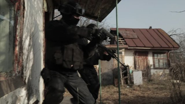 รูปภาพCounter-Terrorism – เลือกดูภาพถ่ายสต็อก เวกเตอร์ และวิดีโอ7,718 ...