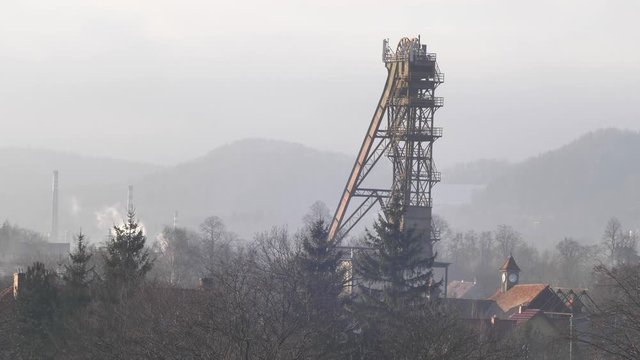 Tagesschacht Bilder – Durchsuchen 228 Archivfotos, Vektorgrafiken und ...