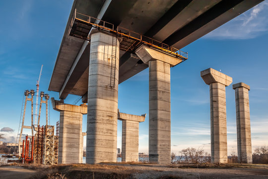 รูปภาพ"Bridge Piers" – เลือกดูภาพถ่ายสต็อก เวกเตอร์ และวิดีโอ236 ...