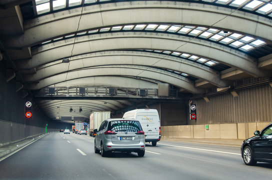 "Autobahn 1" Imagens – Procure 55 fotos, vetores e vídeos | Adobe Stock
