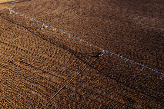 Center-Pivot Images – Browse 46 Stock Photos, Vectors, and Video ...