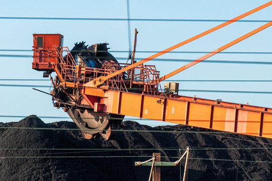 Kohlebagger bilder – Bläddra bland 154 stockfoton, vektorer och videor ...