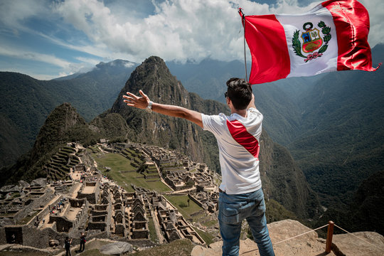 Peruvian Flag Images – Browse 11,392 Stock Photos, Vectors, and Video ...