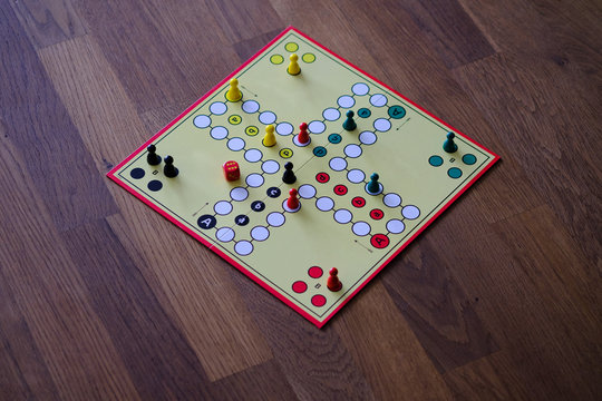 Obrazy (Brettspiel) — zdjęcia, wektory i wideo bez tantiem (3,565 ...