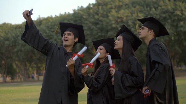 Convocation Images – Browse 3,669 Stock Photos, Vectors, and Video ...