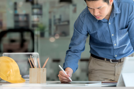 Lablet bilder – Bläddra bland 65 stockfoton, vektorer och videor ...