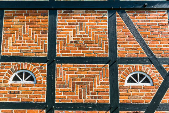 Imágenes de Backsteinmauerwerk: descubre bancos de fotos, ilustraciones ...