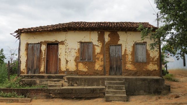 "Casa Velha"-Bilder: Stock-Fotos & -Videos. | Adobe Stock