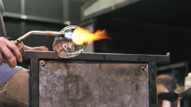Flameworking Bilder – Durchsuchen 1,418 Archivfotos, Vektorgrafiken und ...
