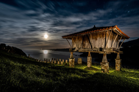 รูปภาพAsturiano – เลือกดูภาพถ่ายสต็อก เวกเตอร์ และวิดีโอ848 | Adobe Stock