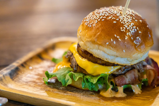 Hamberger 画像 - 参照 559 Stock 写真、ベクターおよびビデオ | Adobe Stock