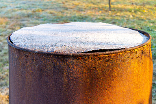 "Rusty Barrel" Bilder – Durchsuchen 121 Archivfotos, Vektorgrafiken und ...