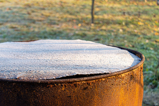 "Rusty Barrel" Bilder – Durchsuchen 86 Archivfotos, Vektorgrafiken und ...