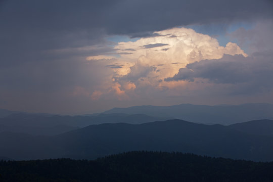 รูปภาพThunderhead – เลือกดูภาพถ่ายสต็อก เวกเตอร์ และวิดีโอ3,282 | Adobe ...