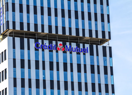 「Mutuel」の画像 - 381 件の Stock 写真、ベクターおよびビデオ | Adobe Stock