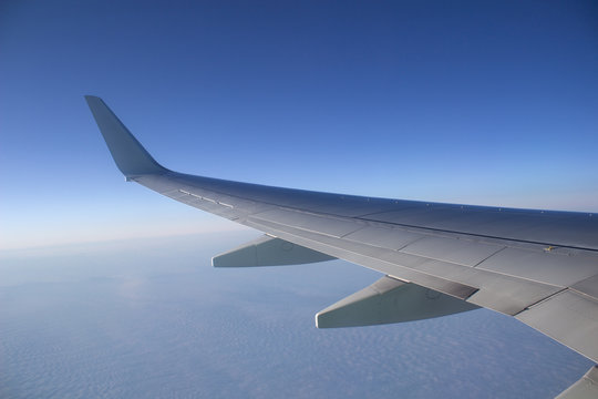 Commercial Airplane Wing Images – Browse 297,531 Stock Photos, Vectors ...
